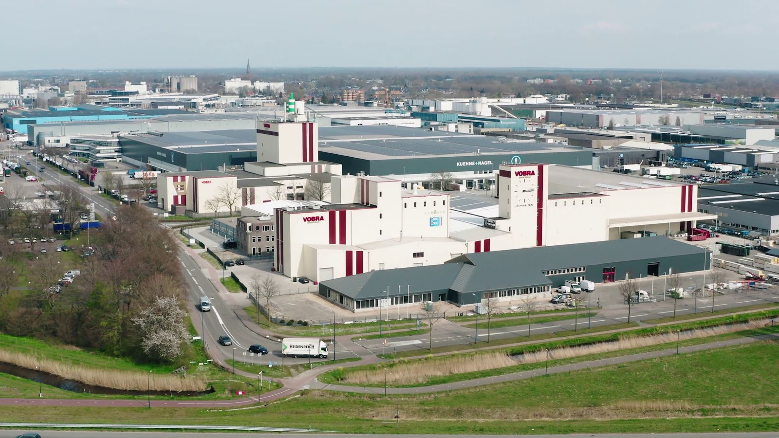 Vobra Special Petfoods | Customer story | Bühler Group